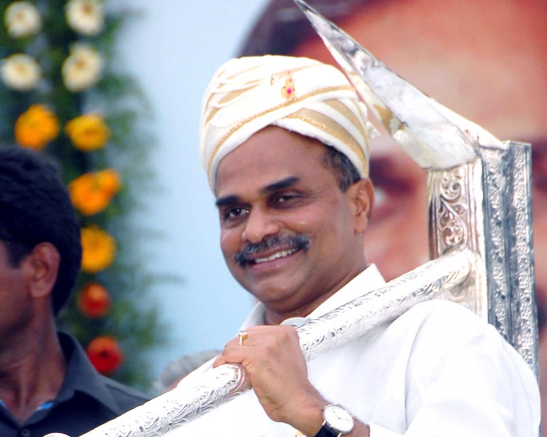 Dr. YS Rajasekhara Reddy: Rare Photos On His 74th Birth Anniversary - Sakshi